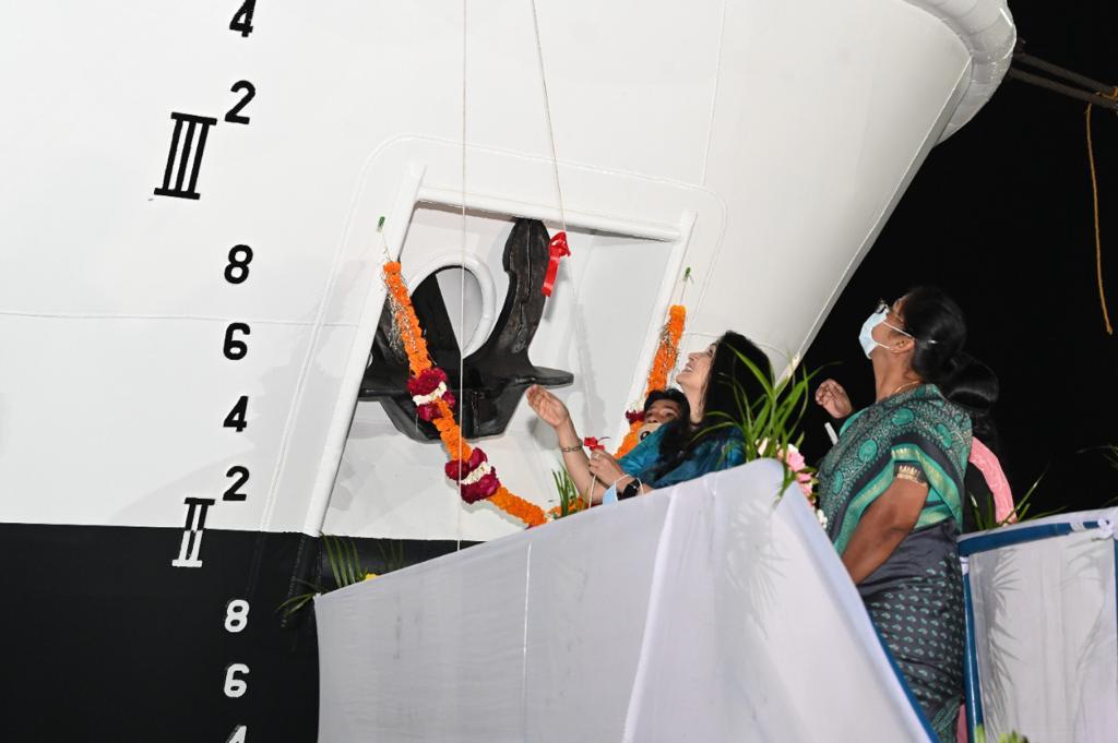 Newly Launched Barge 'Urja Pravaha' Joins Indian Coast Guard Fleet ...