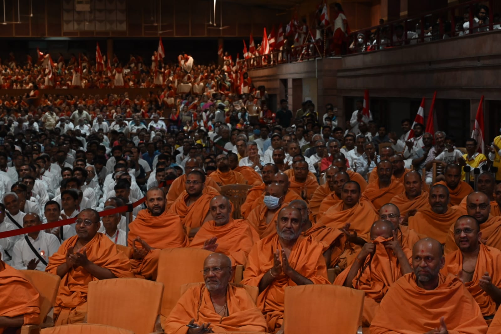 Gujarat CM Attends BAPS Programme and praises the organisation